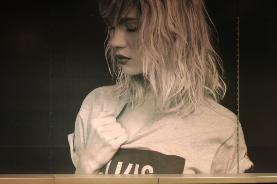 Seven Tees : Les T-shirts so Street, So Chic ! - Timodelle Magazine