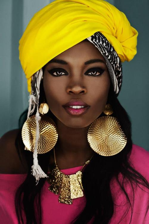 Turbanista dans l'emission TheForWomenShow - Timodelle Magazine